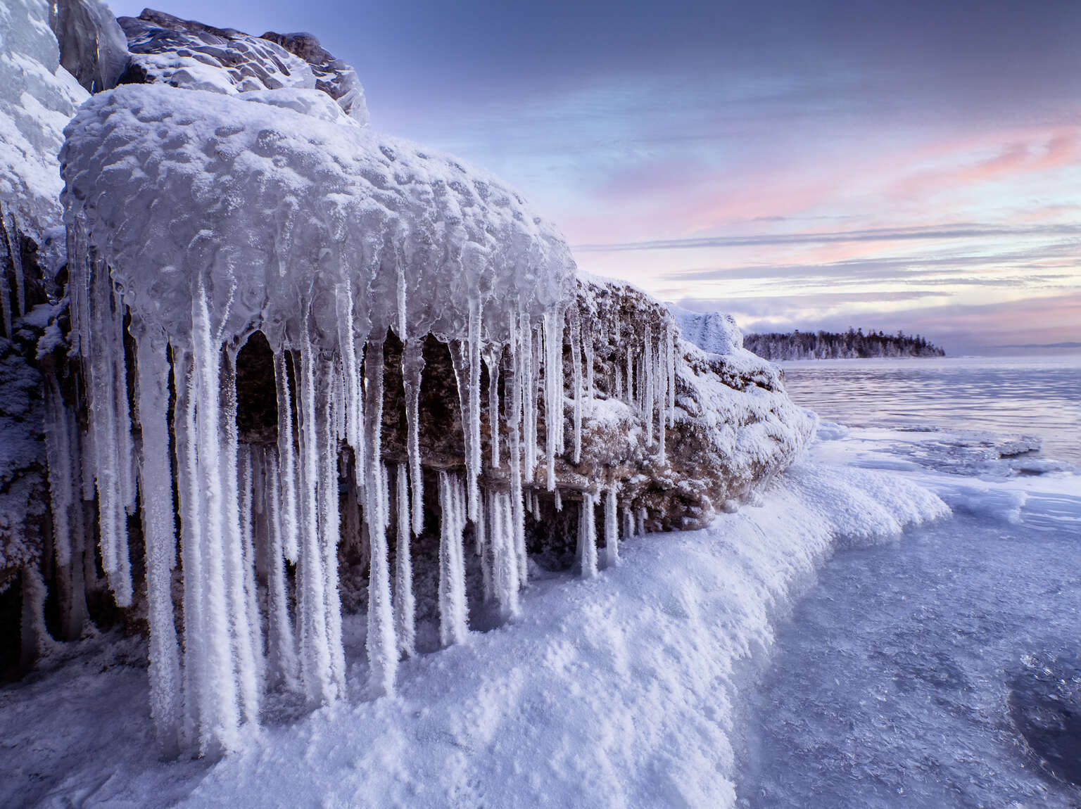 Capturing Winter Colours: Photographing the Sunrise and Sunset in ...