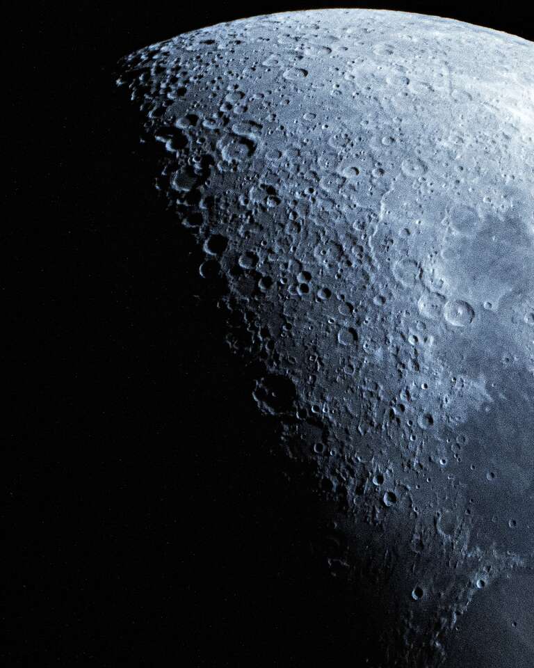 Photographing the Moon: You Have Options with OM SYSTEM | OM SYSTEM